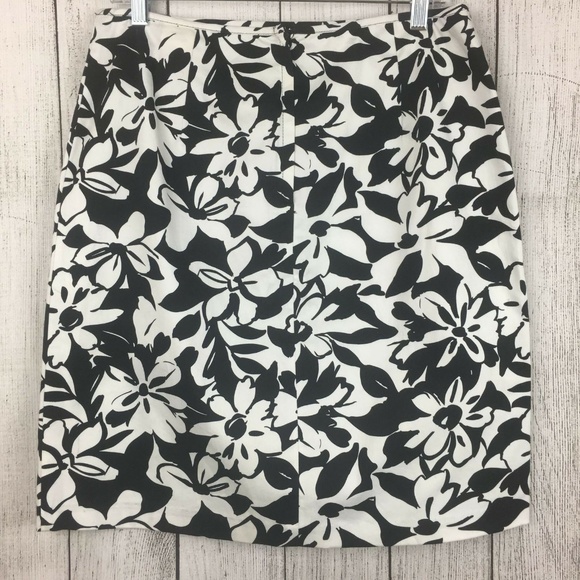 JKLA California | Skirts | Jkla California Floral Skirt Size 4 White ...